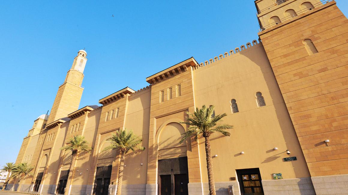Never Miss These 4 Stunning Mosques If You Plan To Visit Saudi Arabia ...